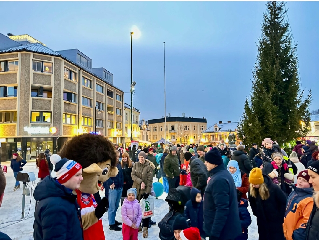 Julemarked og julegrantenning. - Marked/Martna in Notodden, Notodden ...